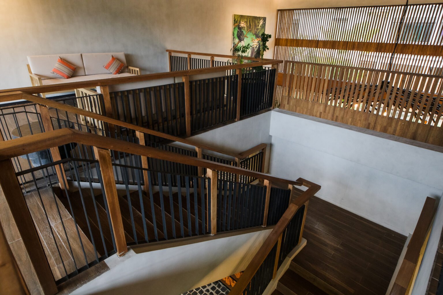 About Us - Isla Amara